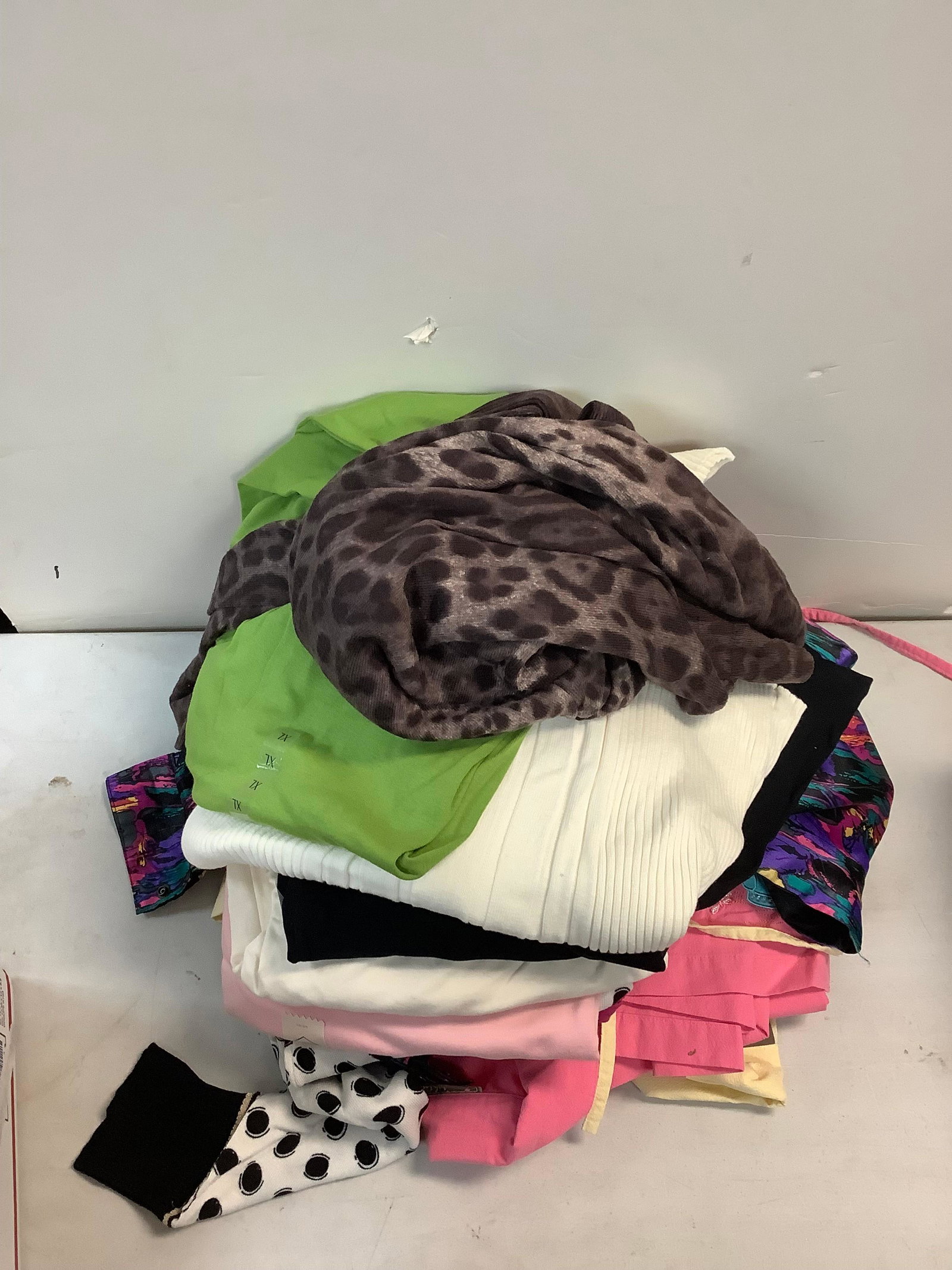 Lot Of Women's Clothes Various Sizes