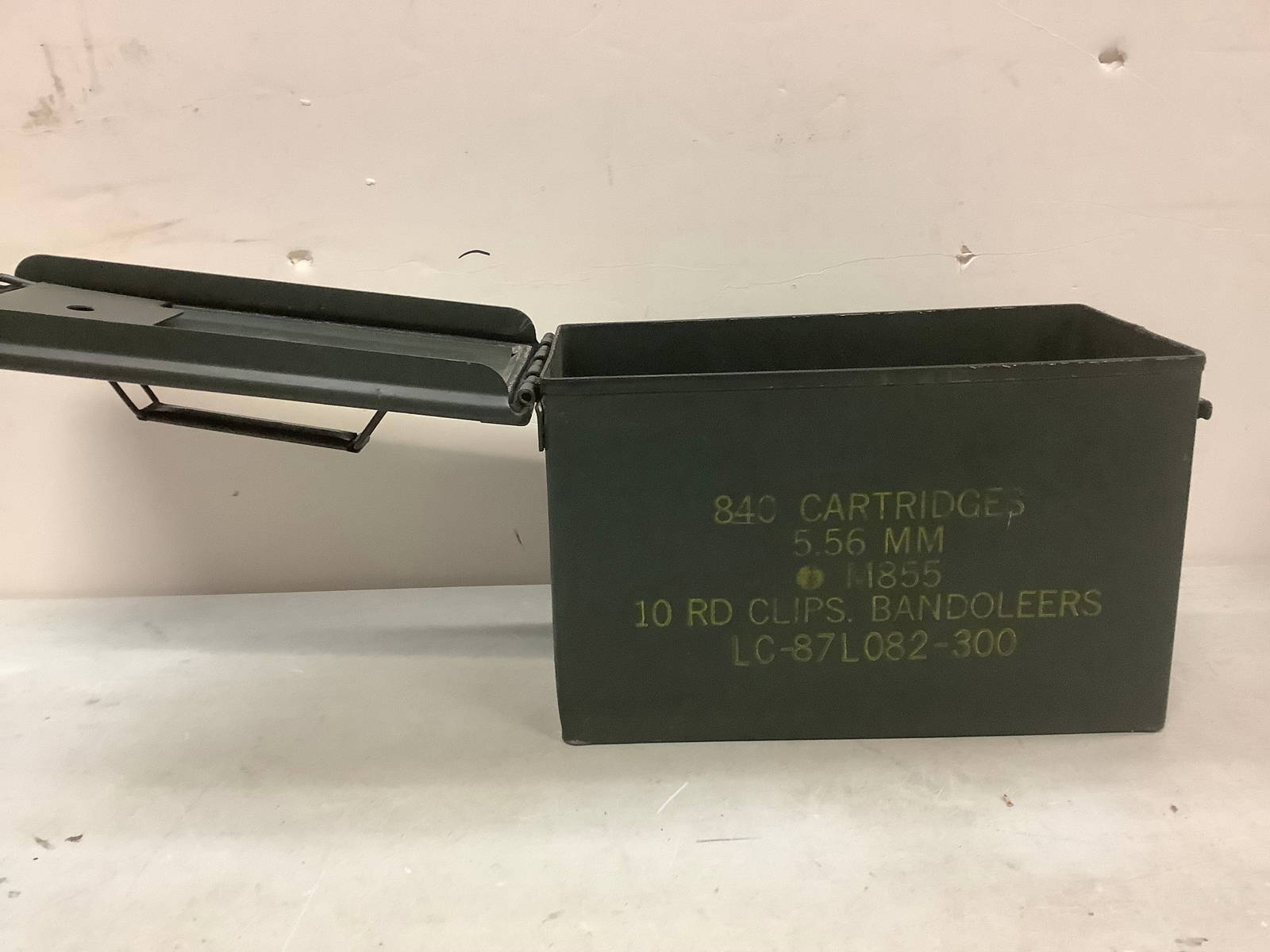 Empty Ammo Box - Sep 07, 2023 | Emanon Auctions And Estate Sales In Nj