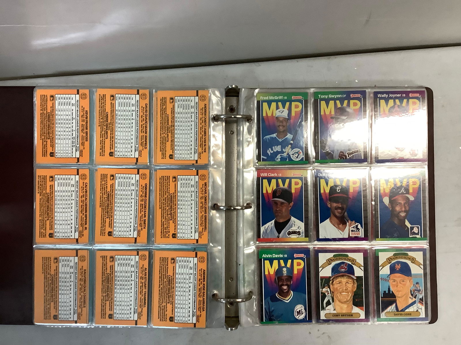 Binder Full of Baseball & Football Cards - Mar 01, 2023 | Emanon ...