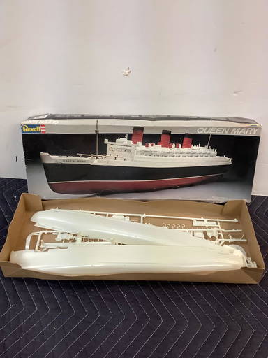 Revell Queen Mary Model Kit