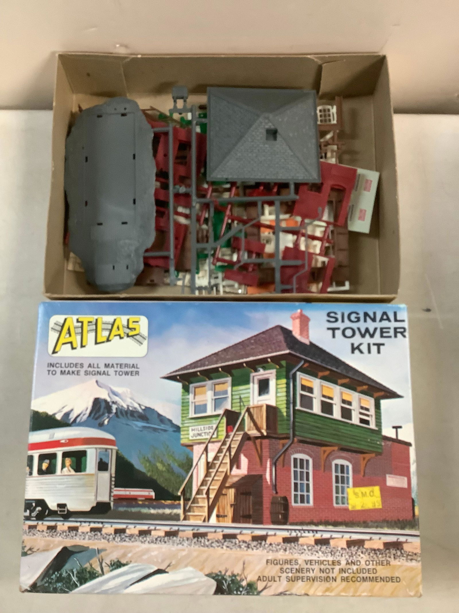 Atlas Signal Tower Kit Auction