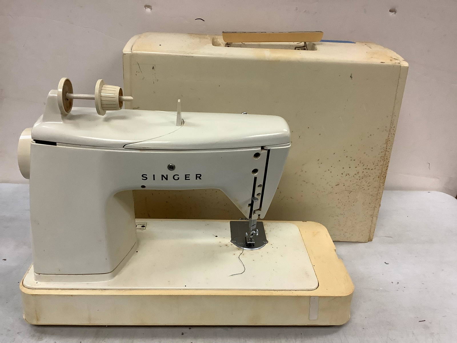 Vintage Singer Sewing Machine In Case No Power Cord Auction