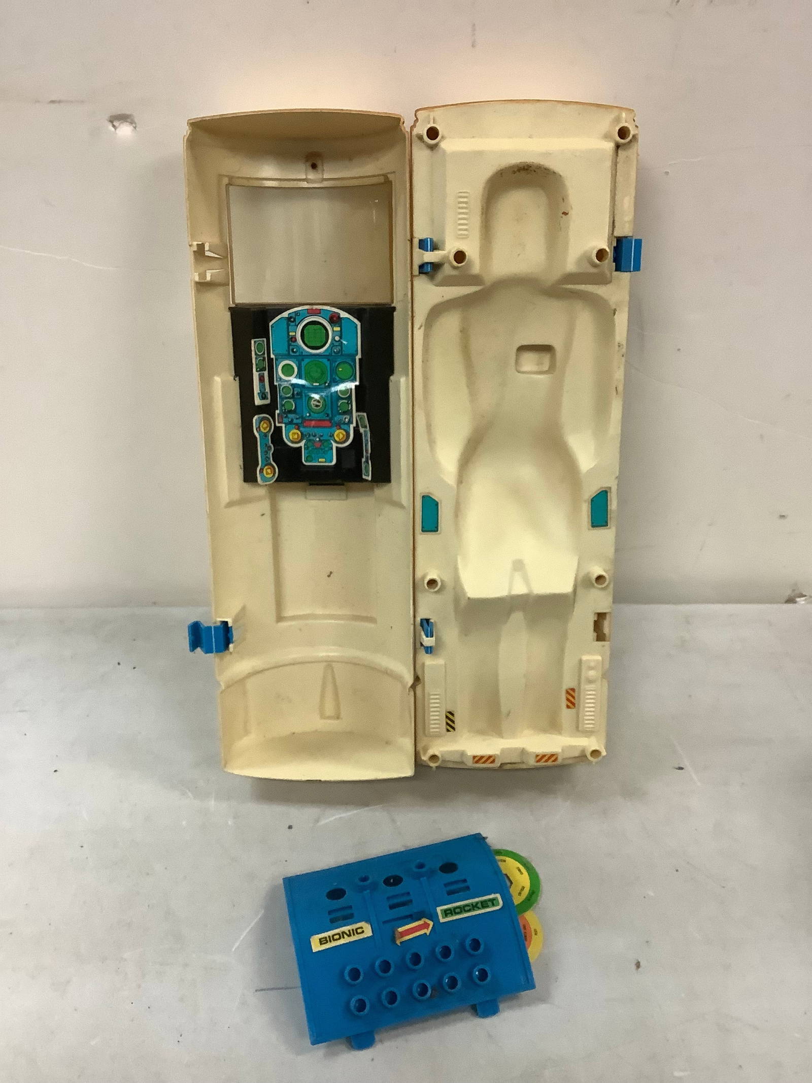 Vintage 6 Million Dollar Man Bionic Rocket Toy Man Not Included Auction