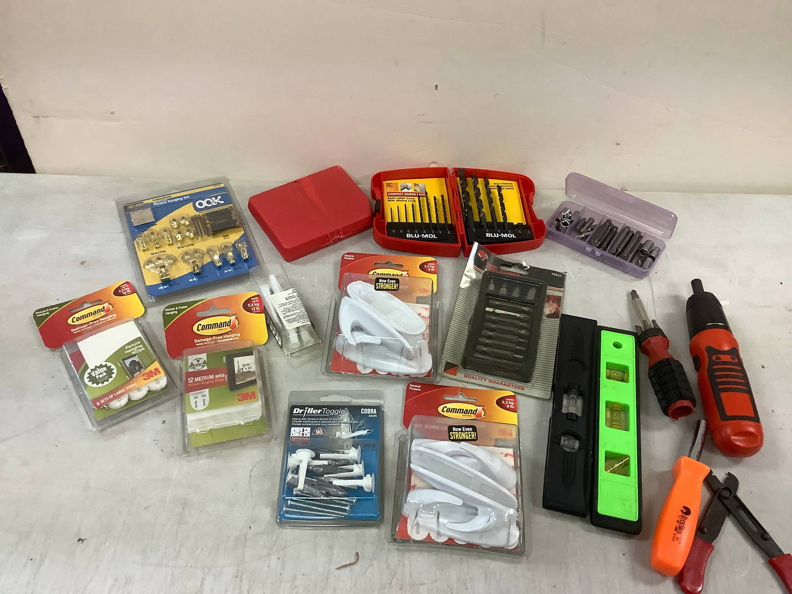 Lot Of Mostly Sealed Hardware Auction
