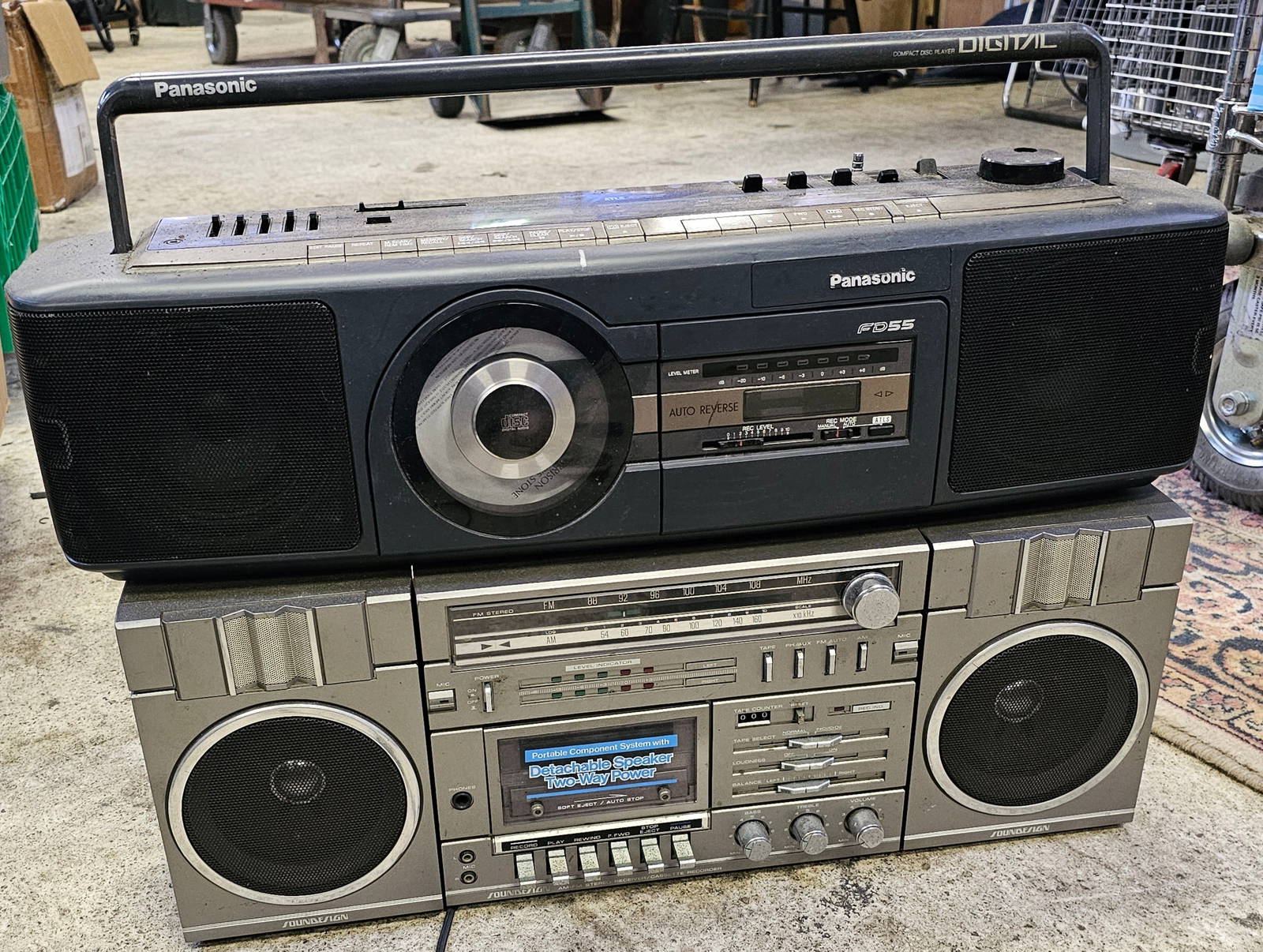 Vintage Panasonic And Soudesign Boomboxes Auction