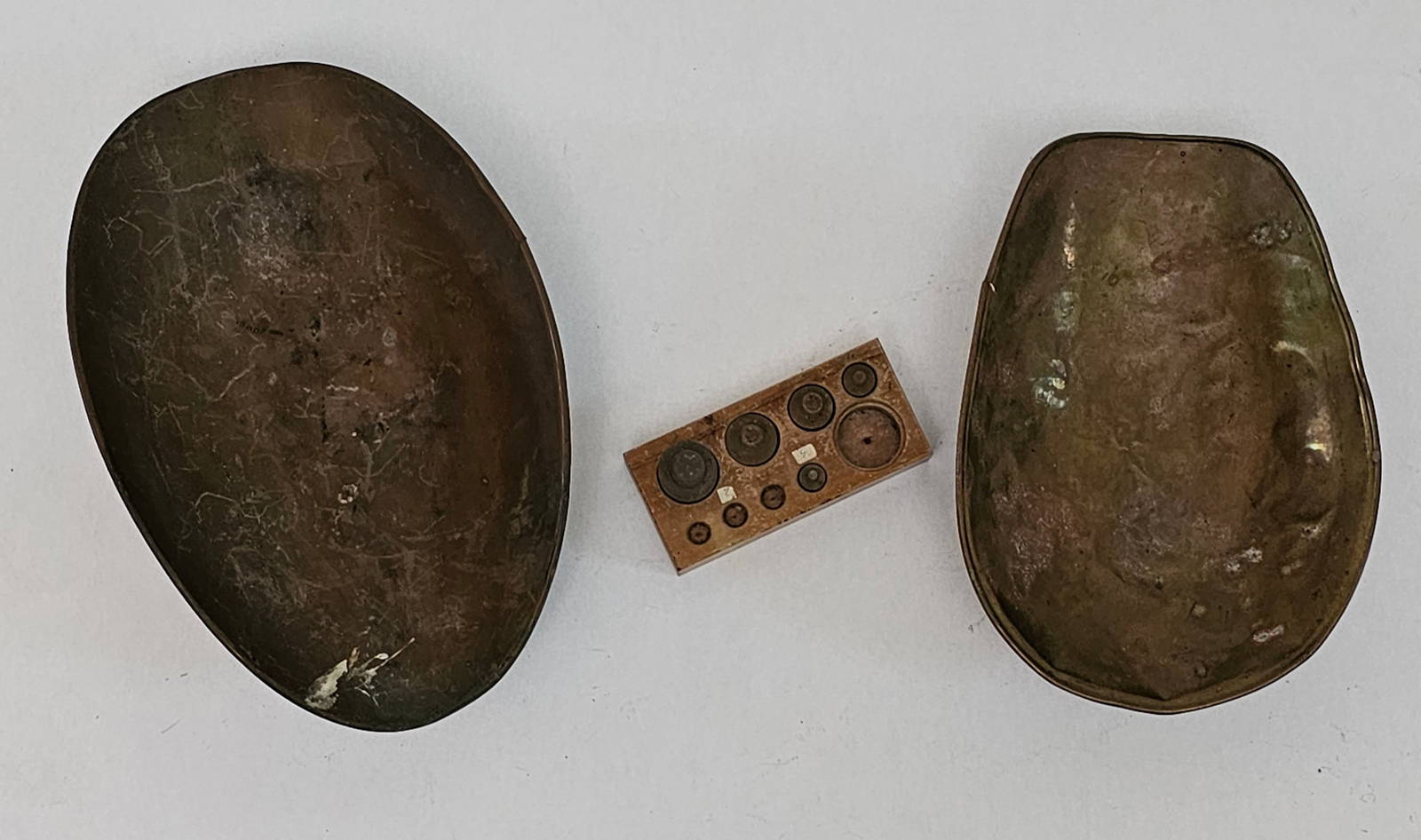 Antique Scale Parts Trays And Weights Auction