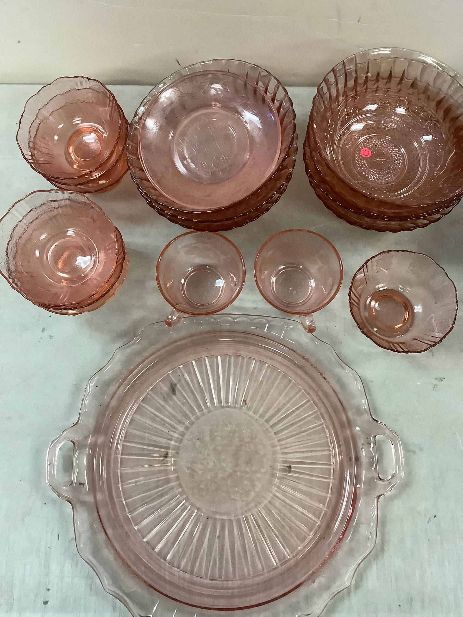 Lot Of Pink Glass Kitchen Set Auction