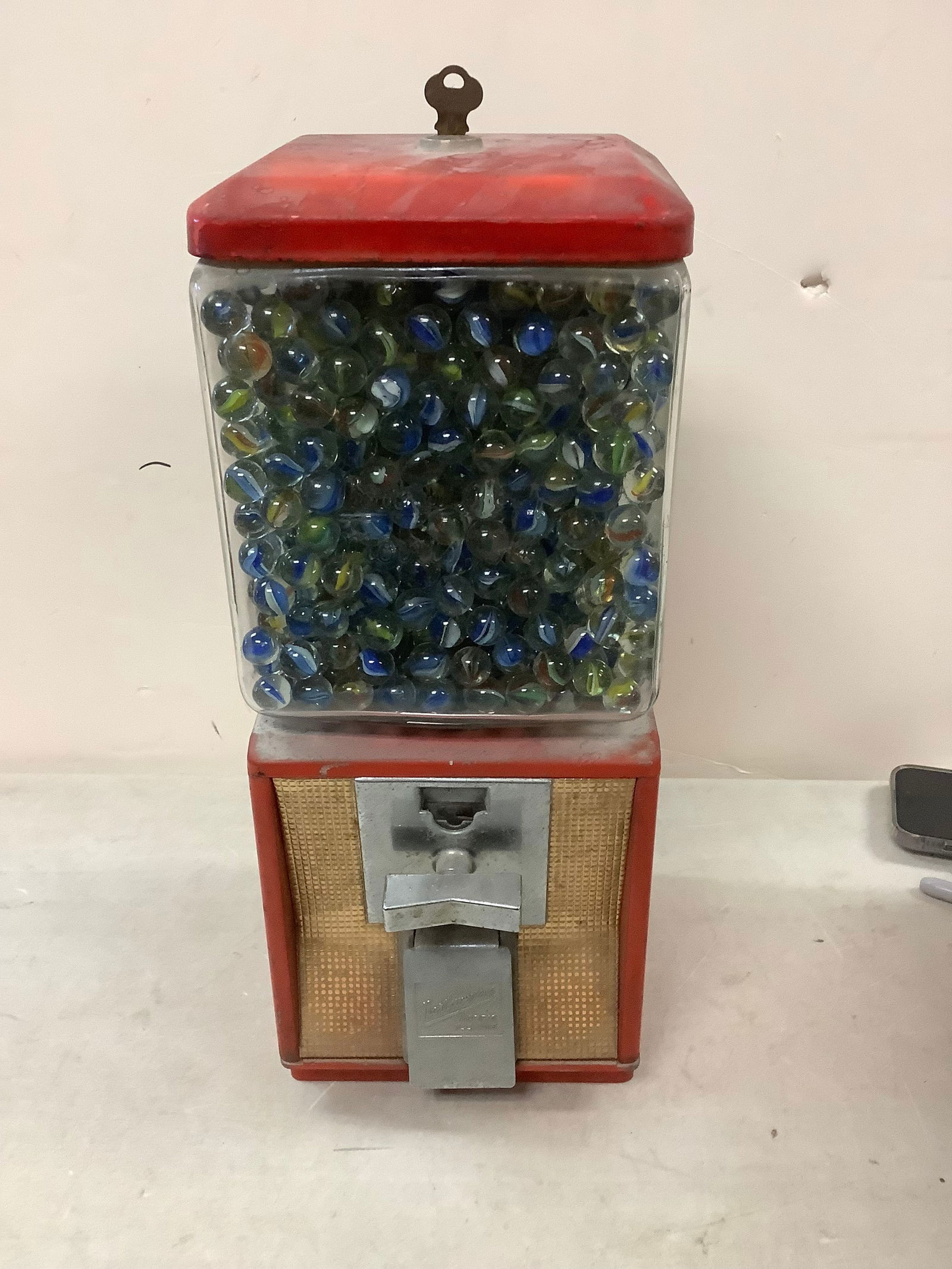 5 Cent Gumball Machine Loaded With Vintage Marbles With Key Auction