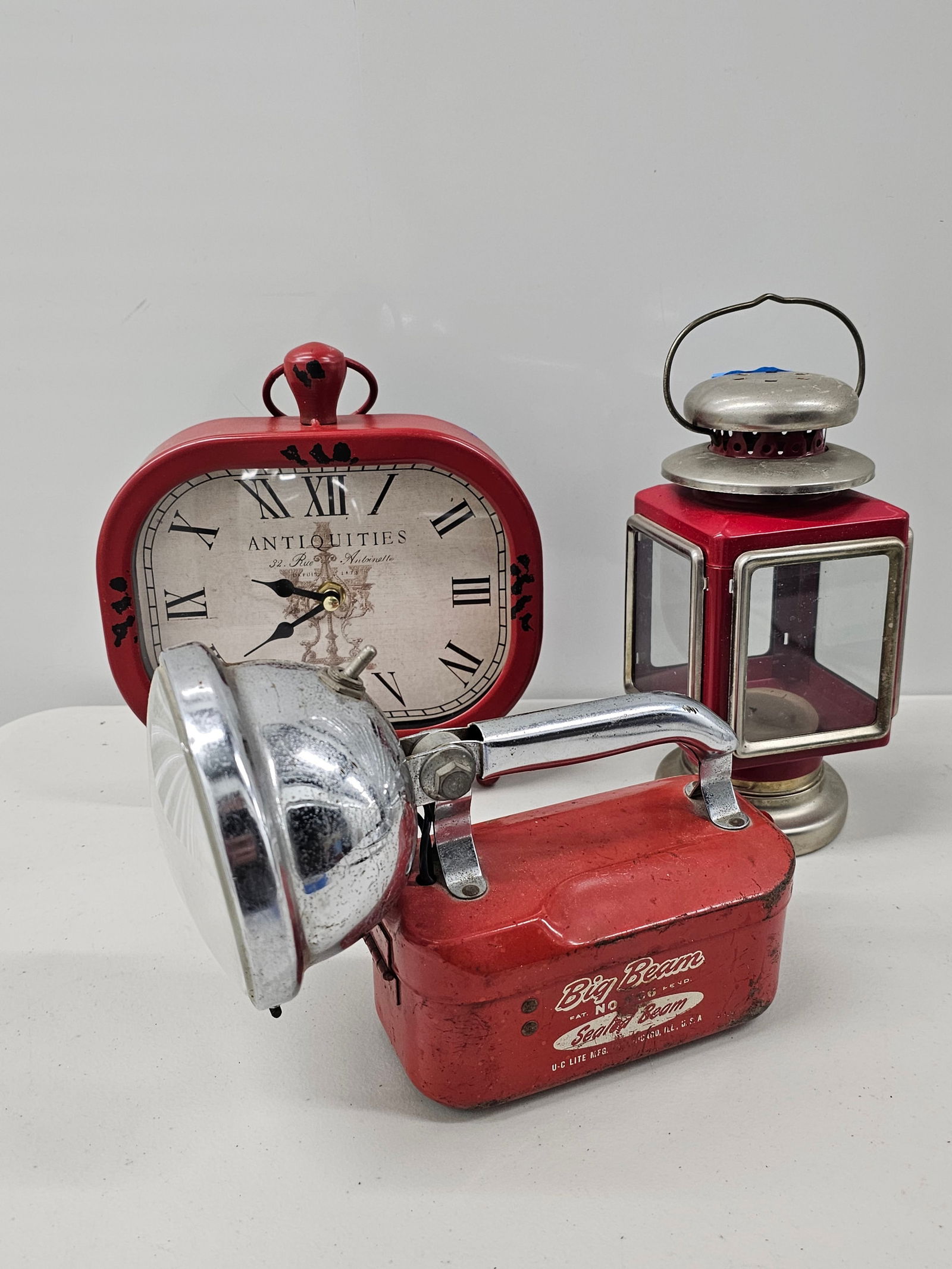 Vintage Big Beam Flashlight Works And More Auction