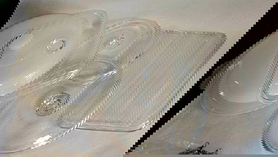 Vintage Pyrex And Corningware Lids Covers