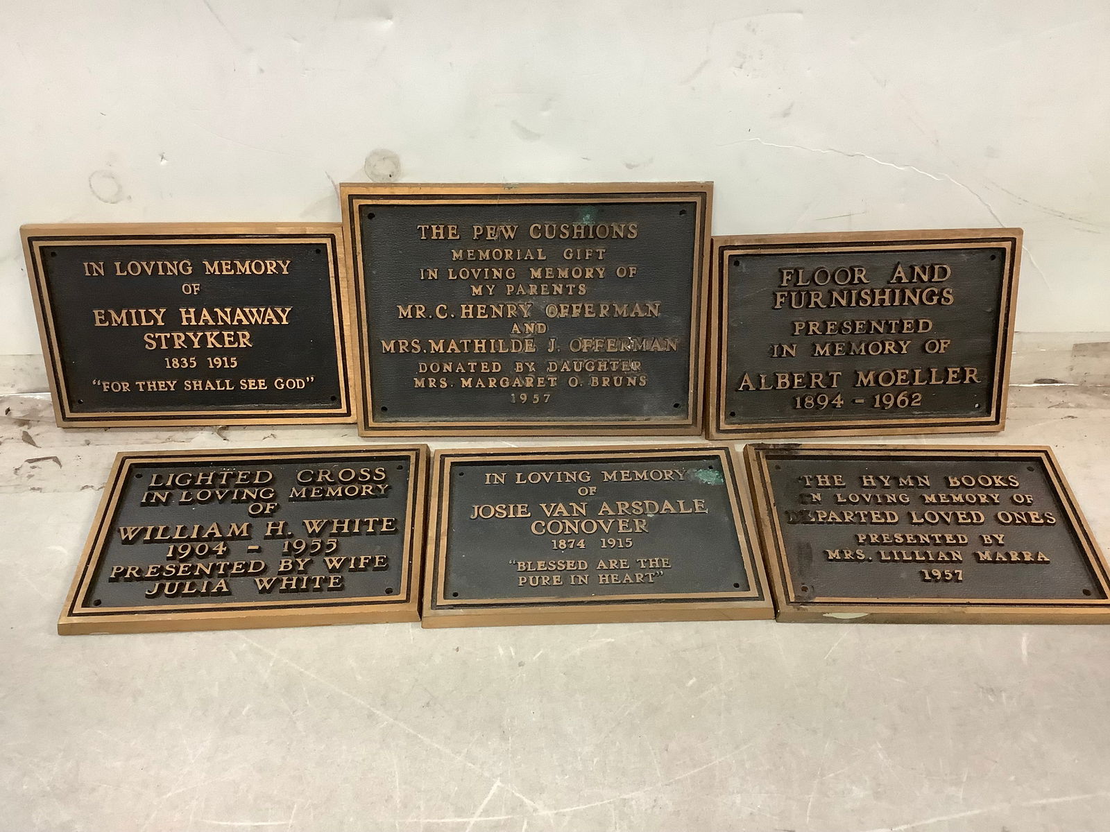 Lot Of Bronze Church Pew Plaques Auction