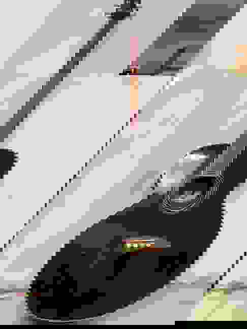 Dean Musical Instruments Acoustic Guitar No Strings 50in.tall Auction