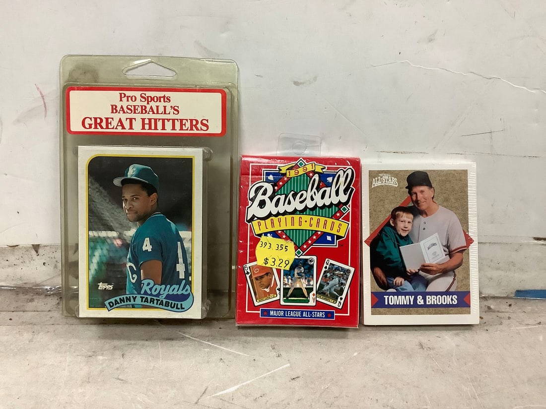 Lot Of Vintage Baseball Trading Cards And Playing Cards Auction