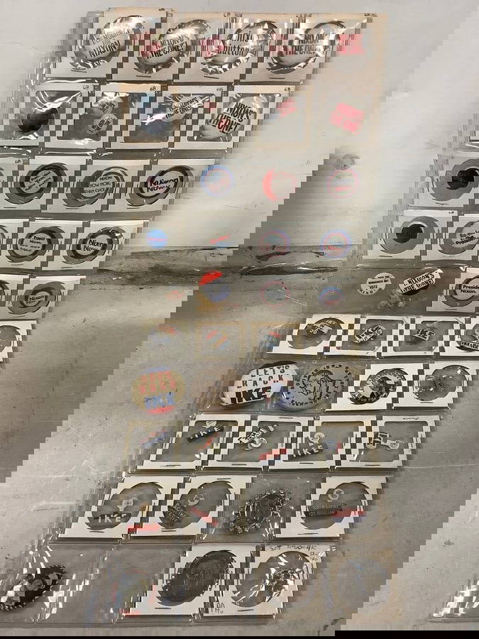 Lot Of Vintage Political Pins Auction