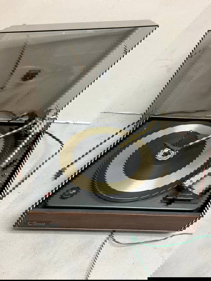 Vintage Garrard Record Player(15in.x14in.x8in.) Auction