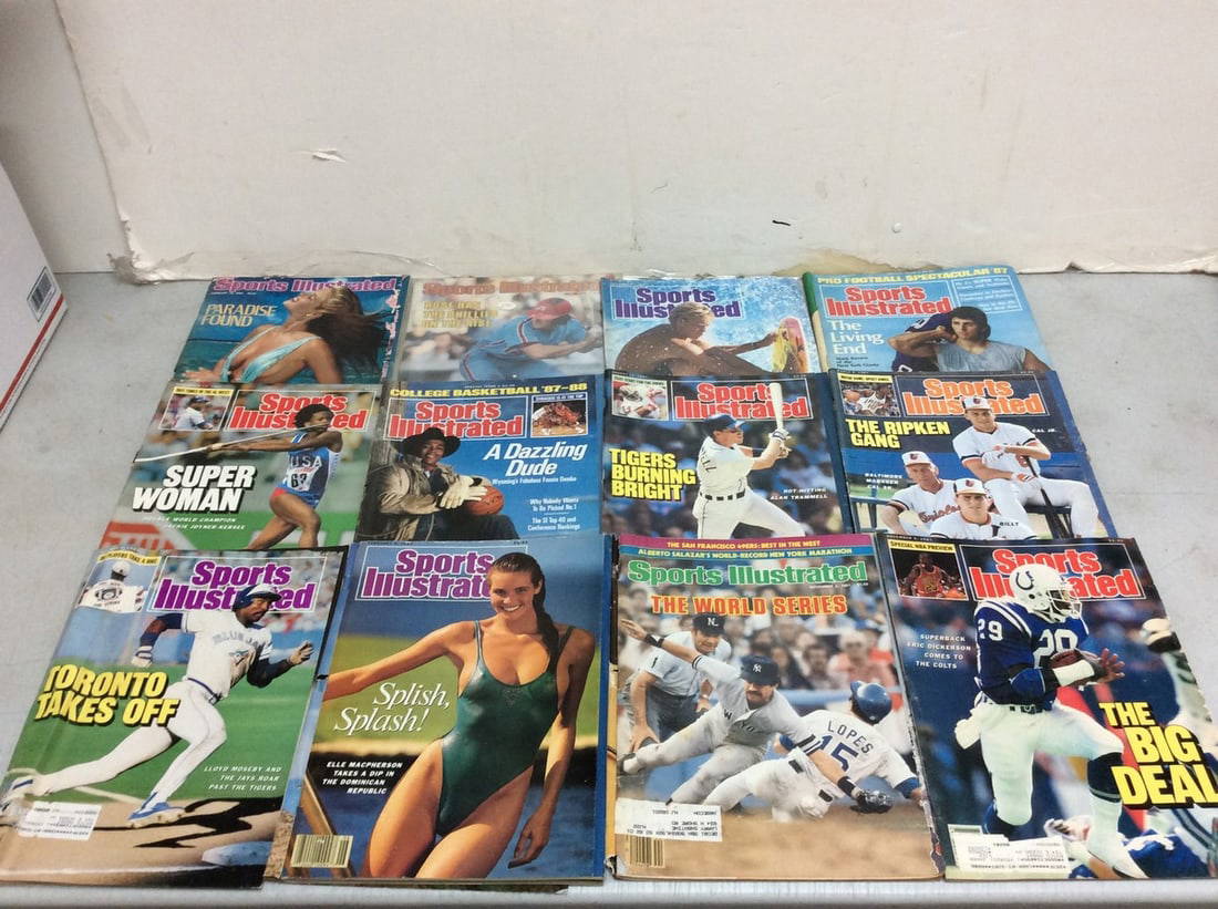 Vintage Sports Illustrated Magazines(1979 And 80's) Auction