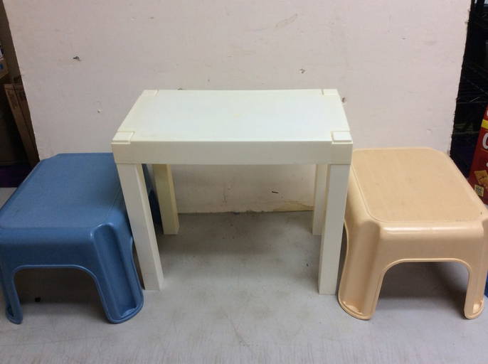 Rubbermaid Stools And Plastic Table(16in.tall)