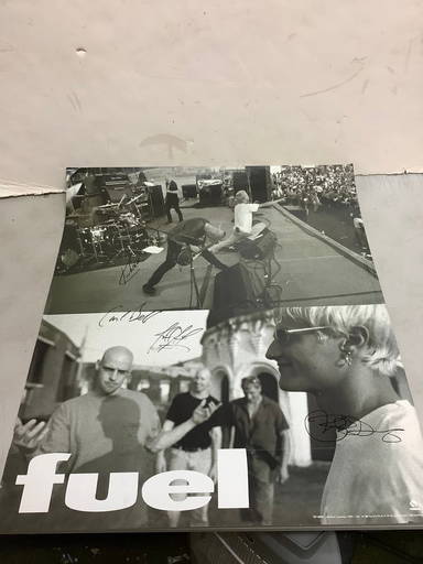 1998 Dallas Texas Autographed Fuel Concert Poster (24in.x28in.)
