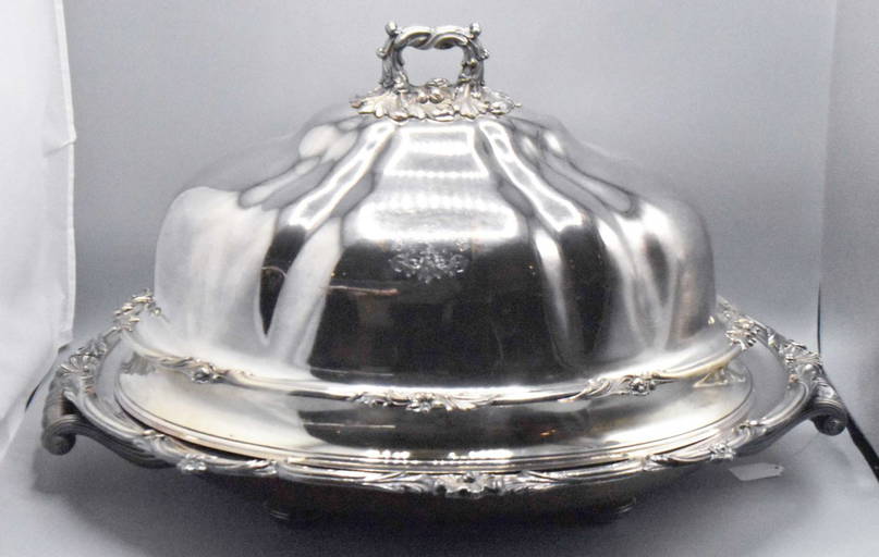 Silver Serving Cloche - Dec 11, 2022 | Live Art TV in NY