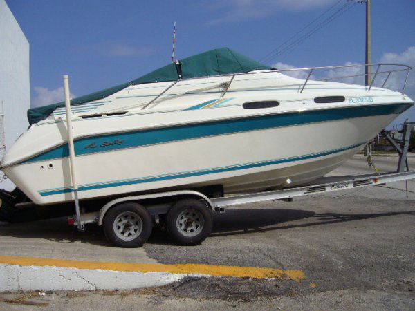 23B: 1994 23' Sea Ray