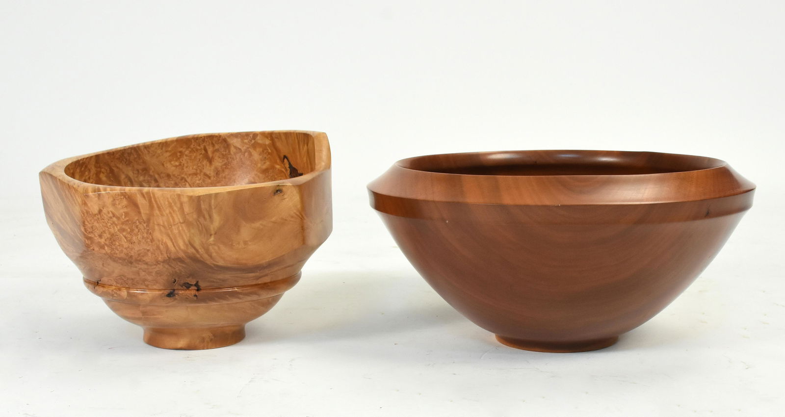 Two Dustin Coates turned wooden bowls - May 09, 2020 | William Smith ...