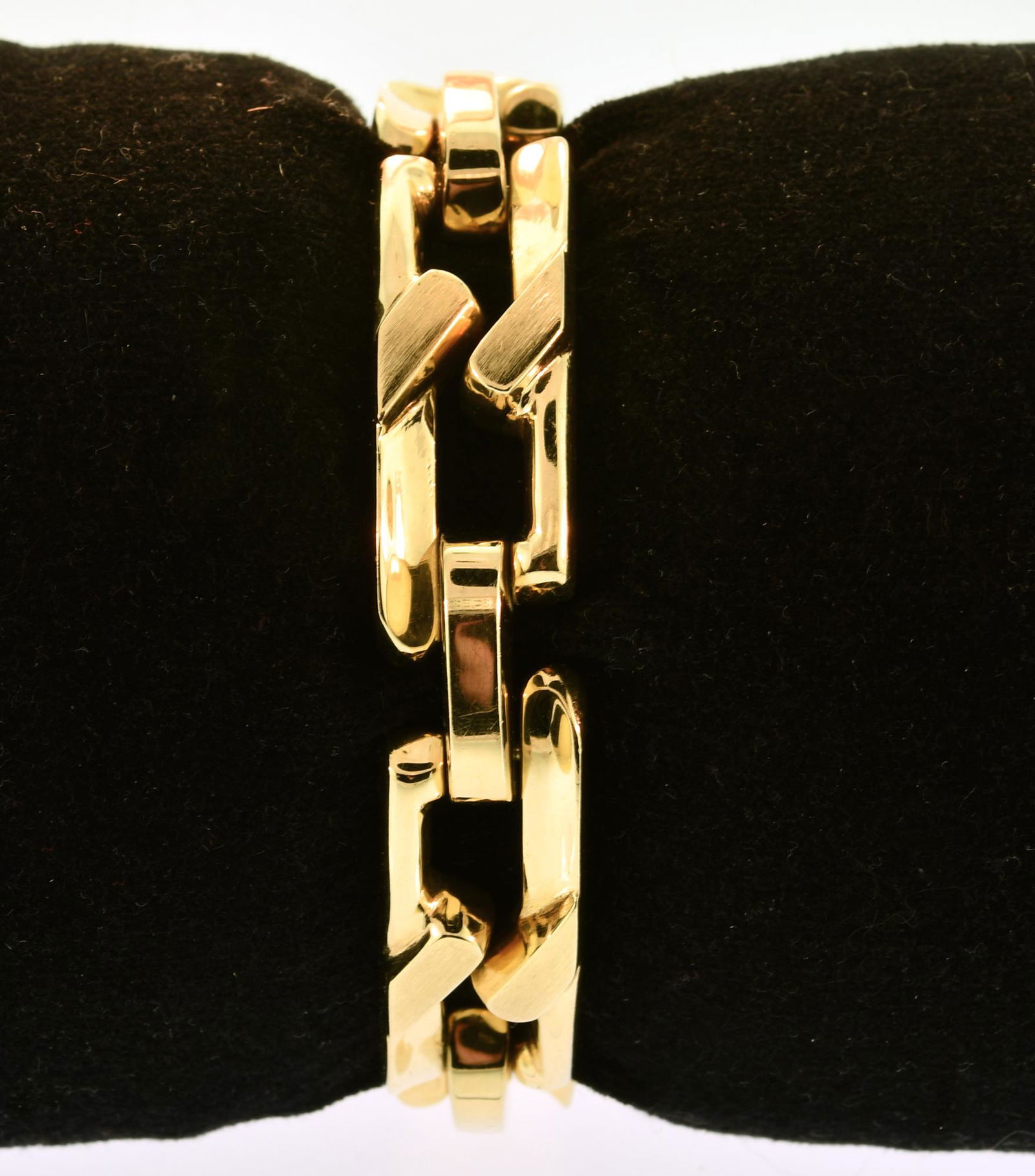 14k Gold Link Bracelet.