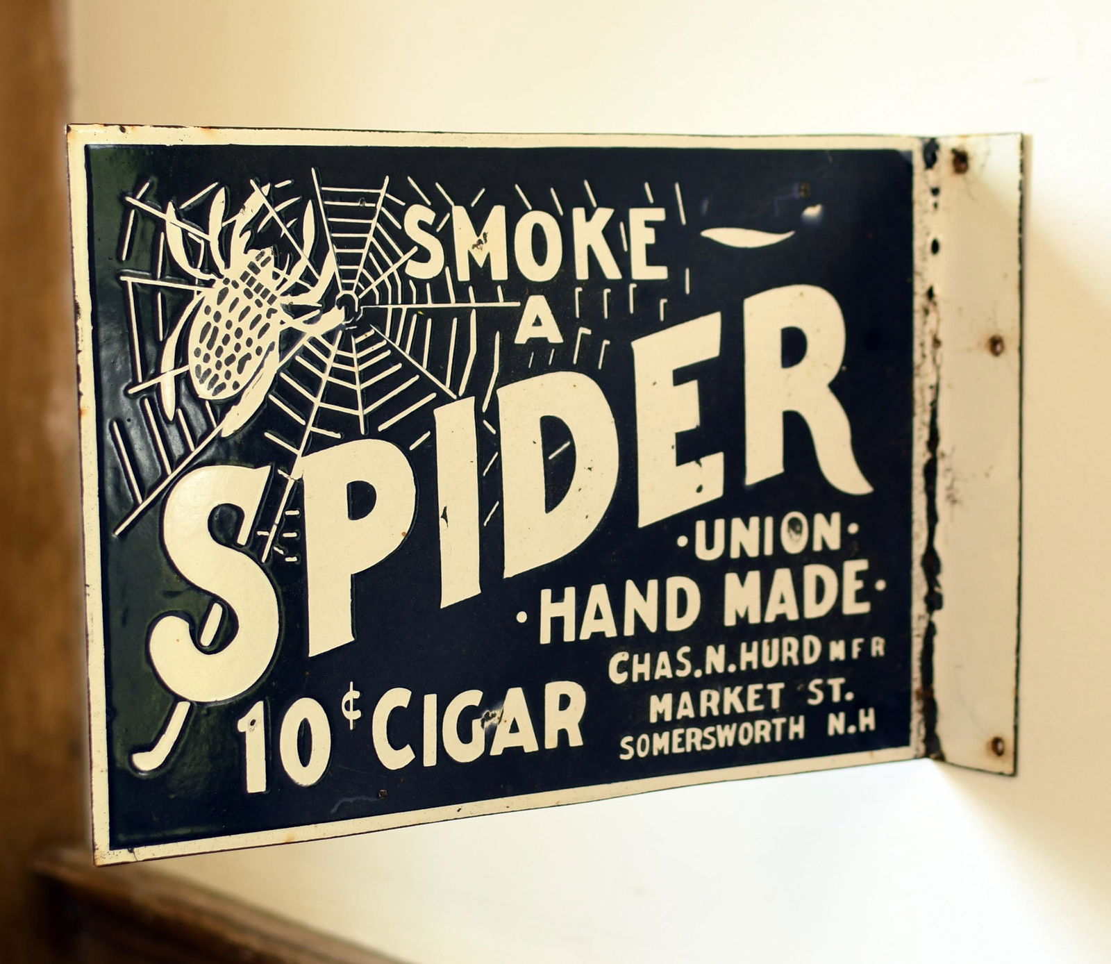Vintage Porcelain Cigar Advertising Sign. Auction