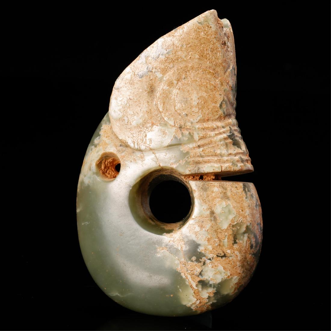 CHINESE NEOLITHIC JADE PENDANT