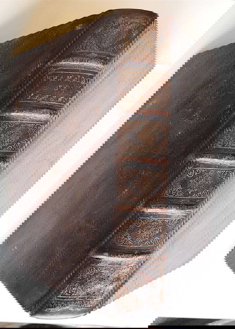 Nicolas Lemery's 1717 Pharmacopeia Is An Old French Pharmacology ...