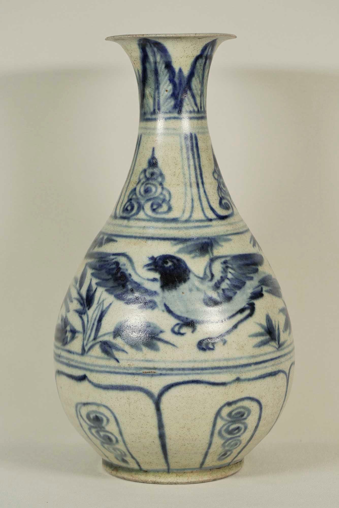 Yuhuchun Vase With Bird Motif, Annamese Auction