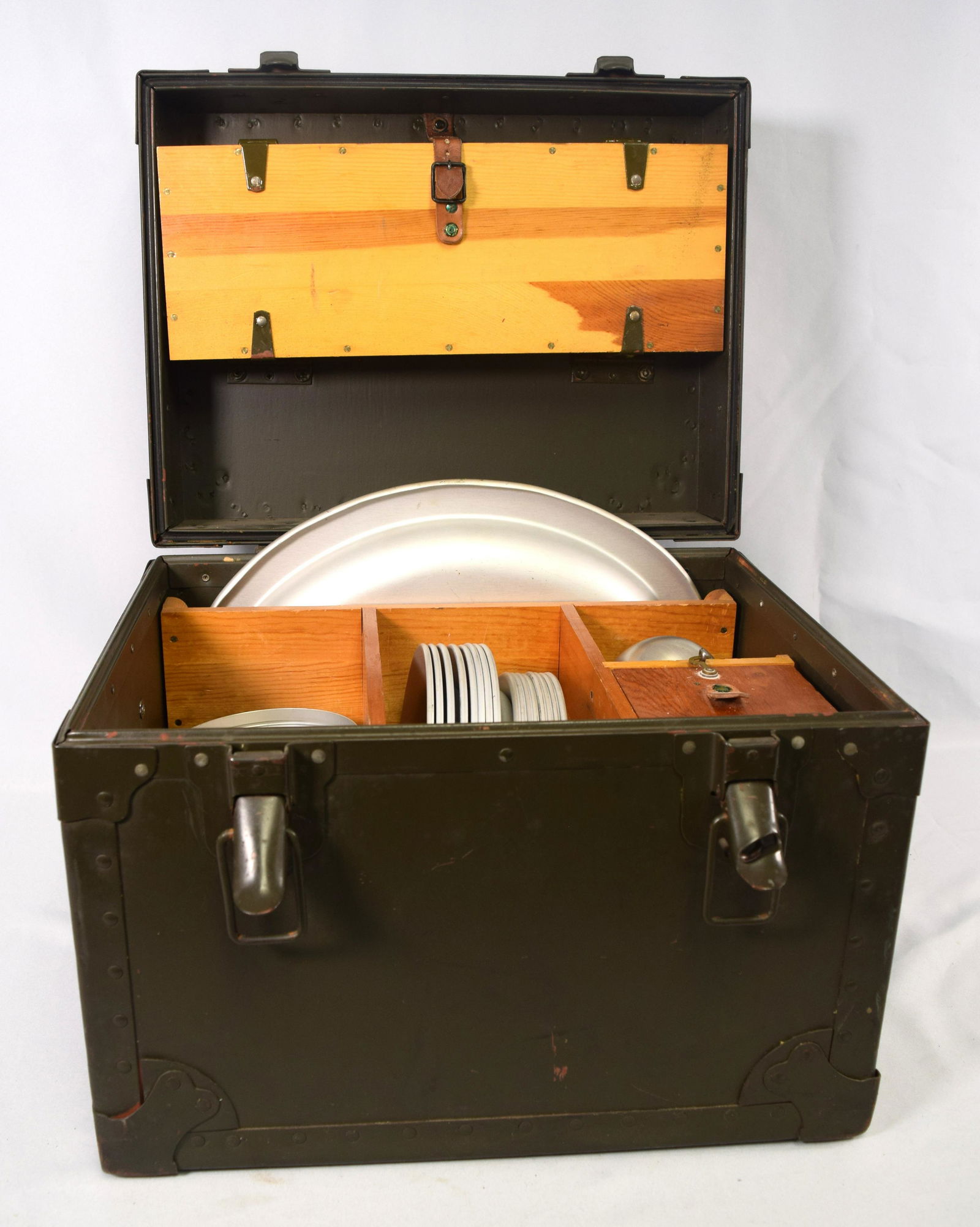 WW2 OFFICER’S TABLEWARE COMPLETE OUTFIT FIELD MESS - Jun 14, 2020 ...