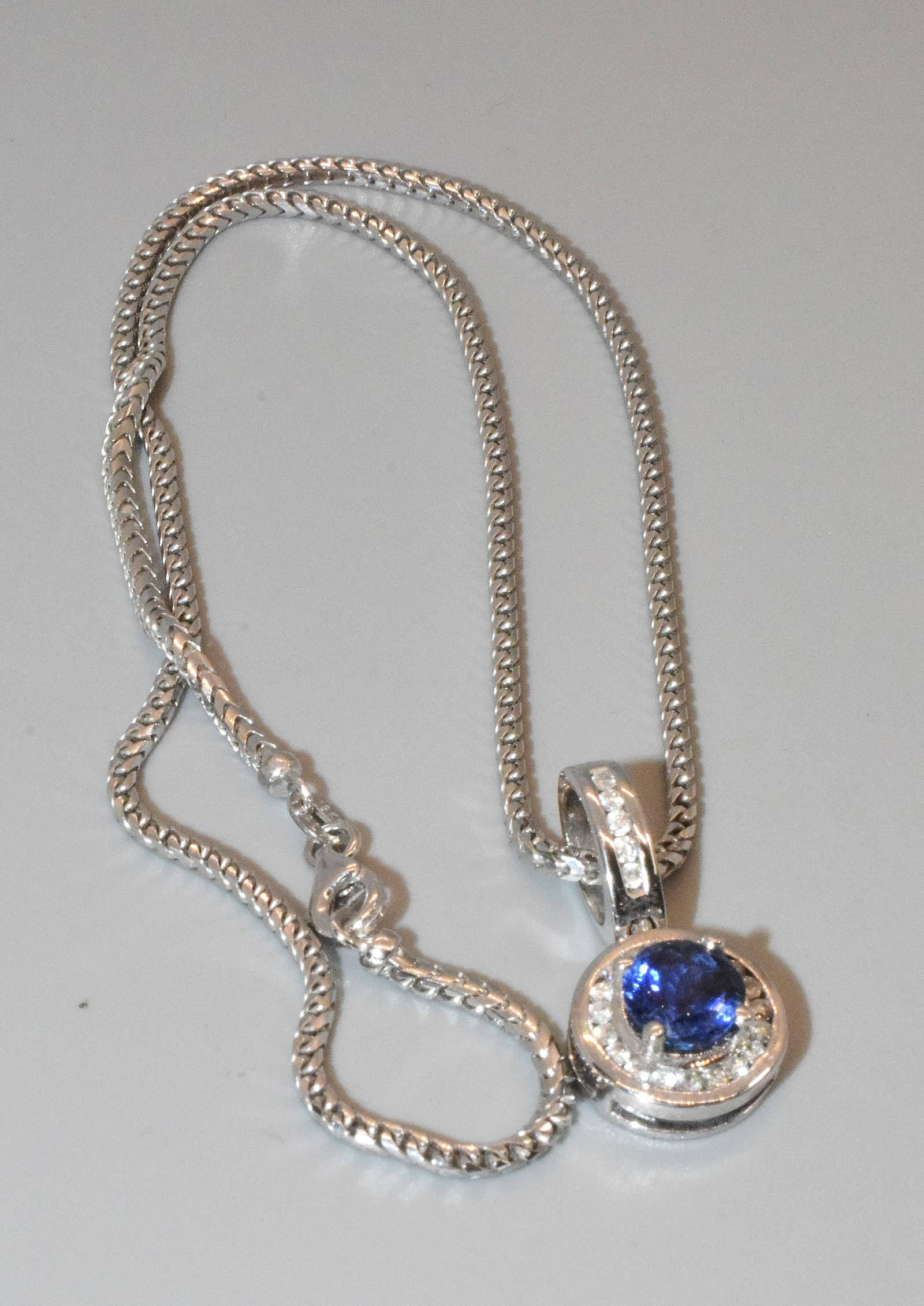 18k White Gold & Diamond Necklace & Topaz Auction