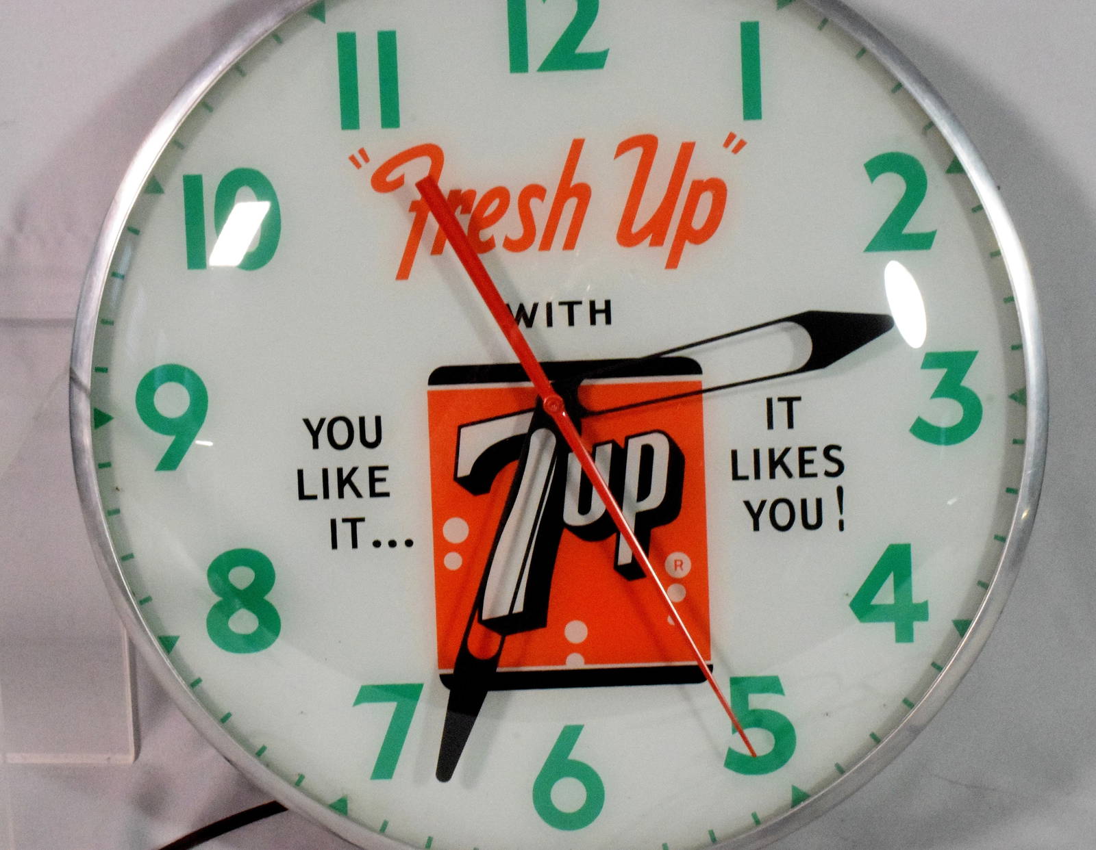 Fresh Up 7up Clock Advertising Lighted Clock Auction