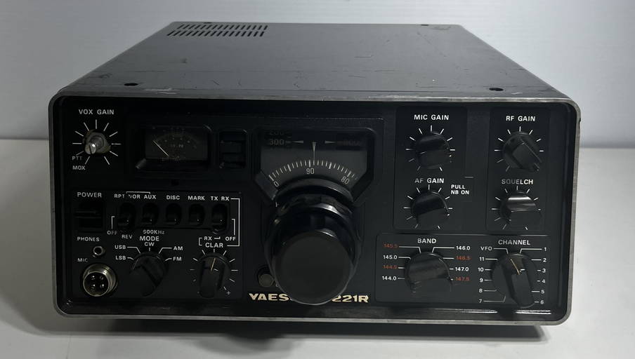 Vintage Rare Yaesu Ft 221r Transceiver