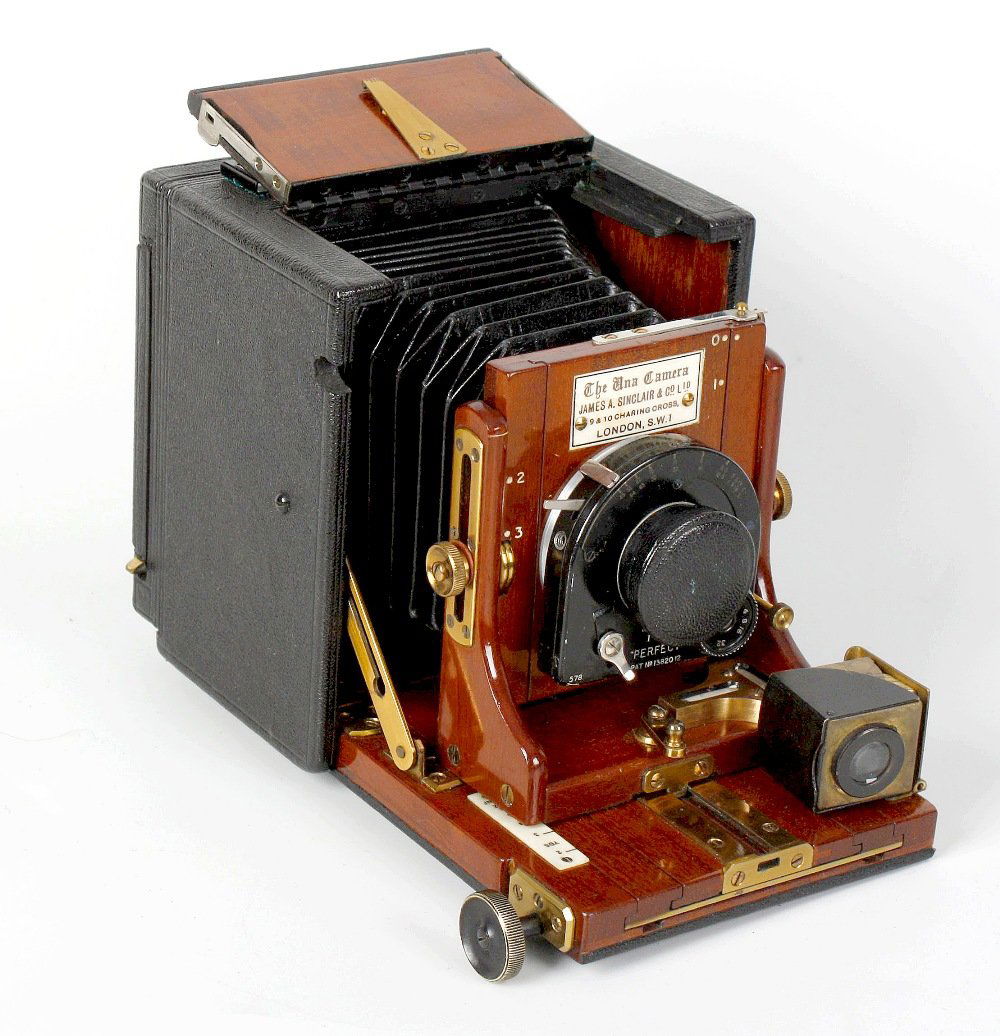 A Sinclair 'una' Quarter Plate Camera