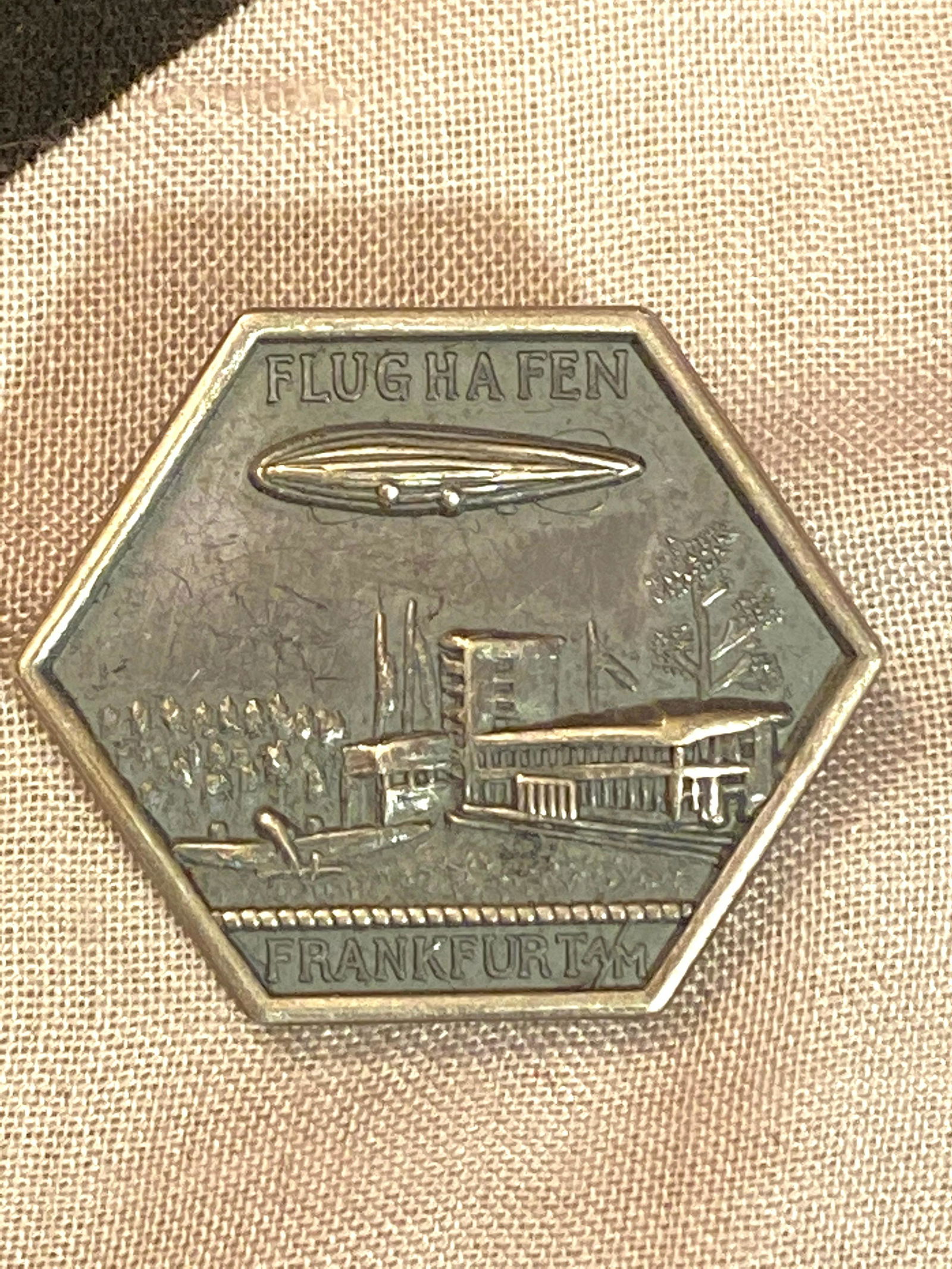 WW2 GERMAN ZEPPELIN FRANKFURT AIR SHIP BADGE - Dec 08, 2019 | Rare ...