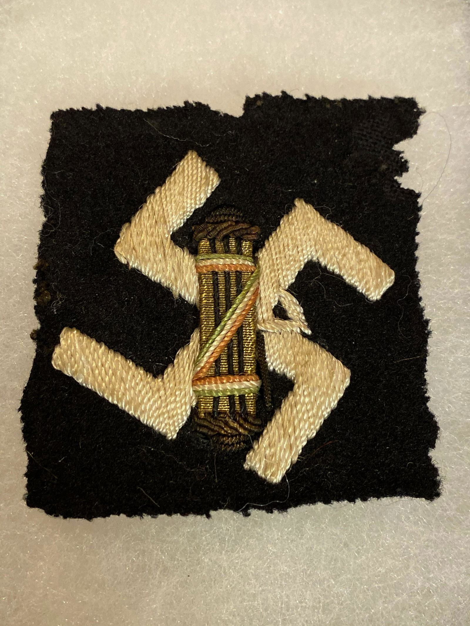 RARE WW2 GERMAN SLEEVE PATCH - Jan 06, 2020 | Rare Treasures in PA