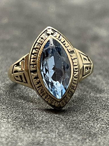 Josten's 10k Gold 1976 Class Ring