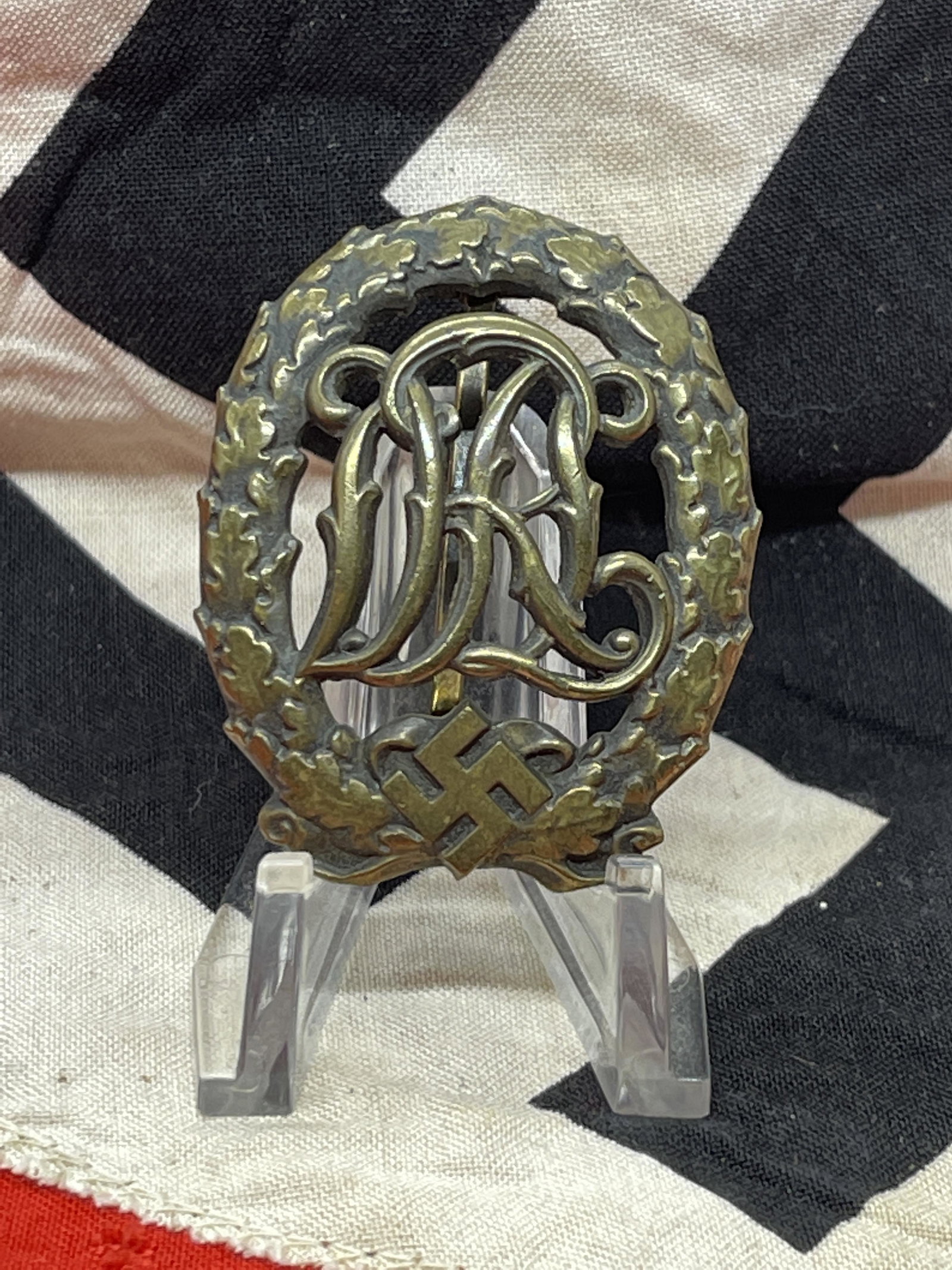 RARE WW2 GERMAN RLB SPORTS BADGE W/MAKER MARKS - Sep 04, 2021 | Rare ...