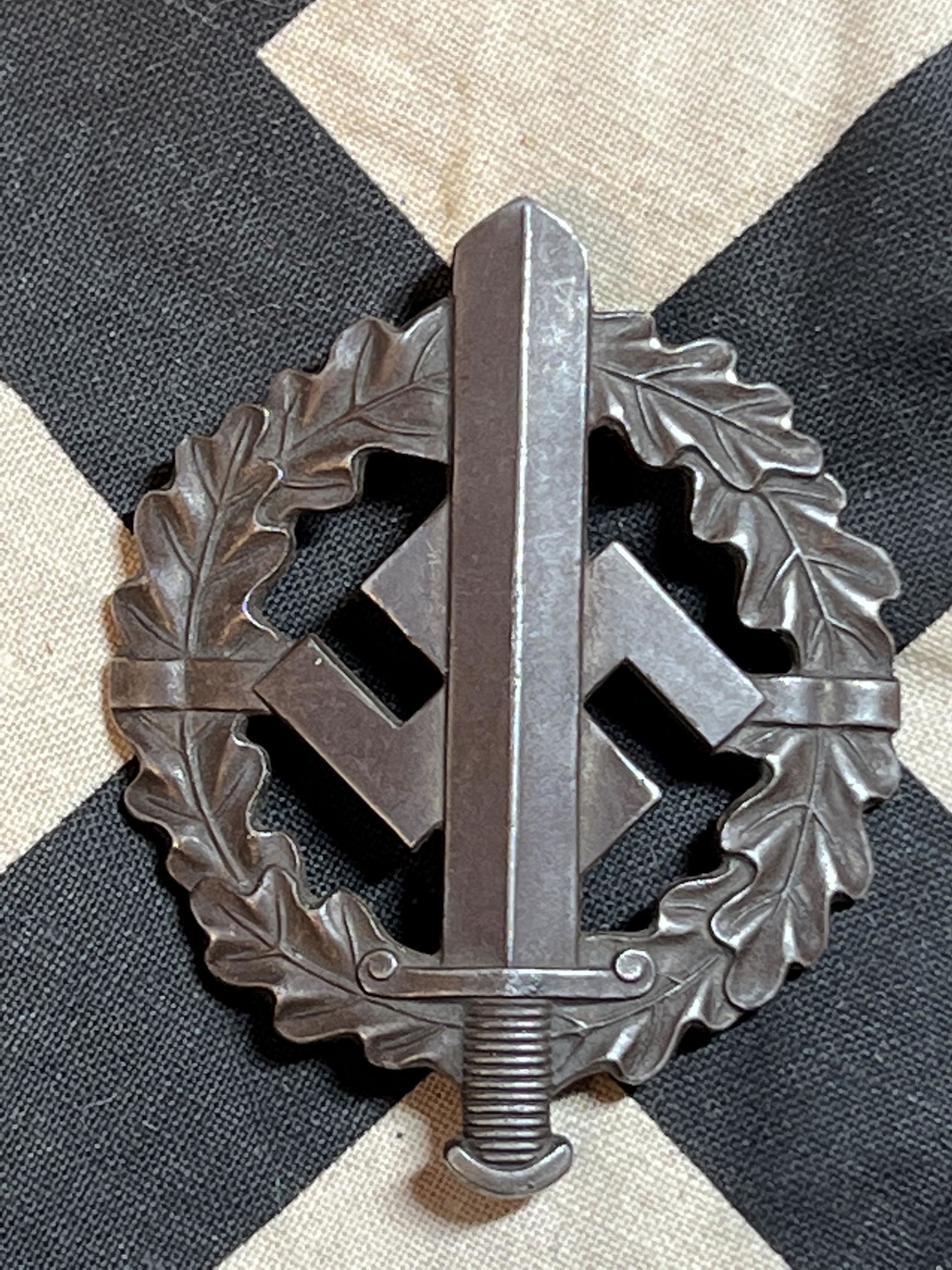 WW2 GERMAN SPORTS BADGE W/MAKER MARKS (#0064) on Apr 09, 2022 | Rare ...
