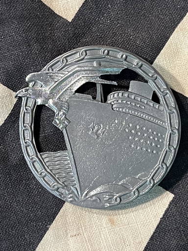 WW2 GERMAN KRIEGSMARINE BLOCKADE RUNNER BADGE - Jul 25, 2022 | Rare ...