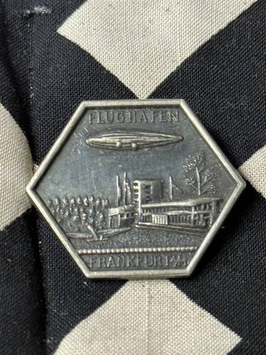 Ww2 German Zeppelin Airship Badge Frankfut Am Airport