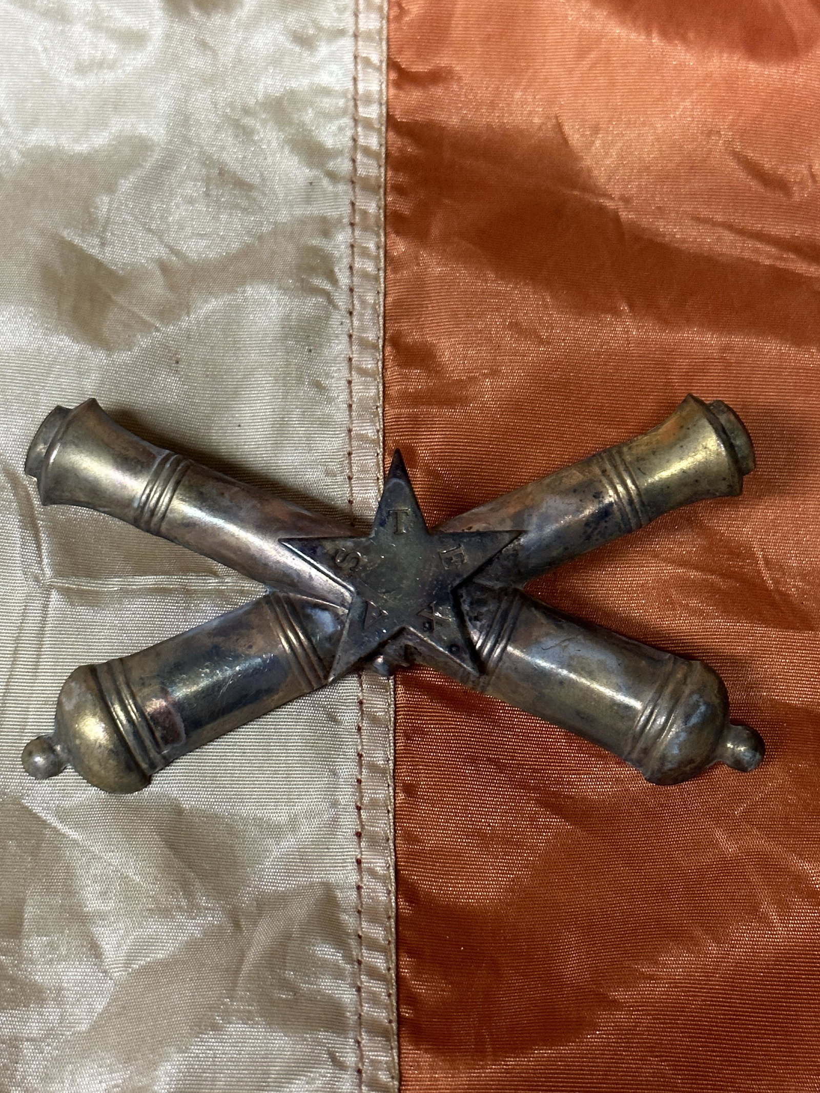 Rare Civil War Crossed Cannons Confederate Texas Star Badge Insignia
