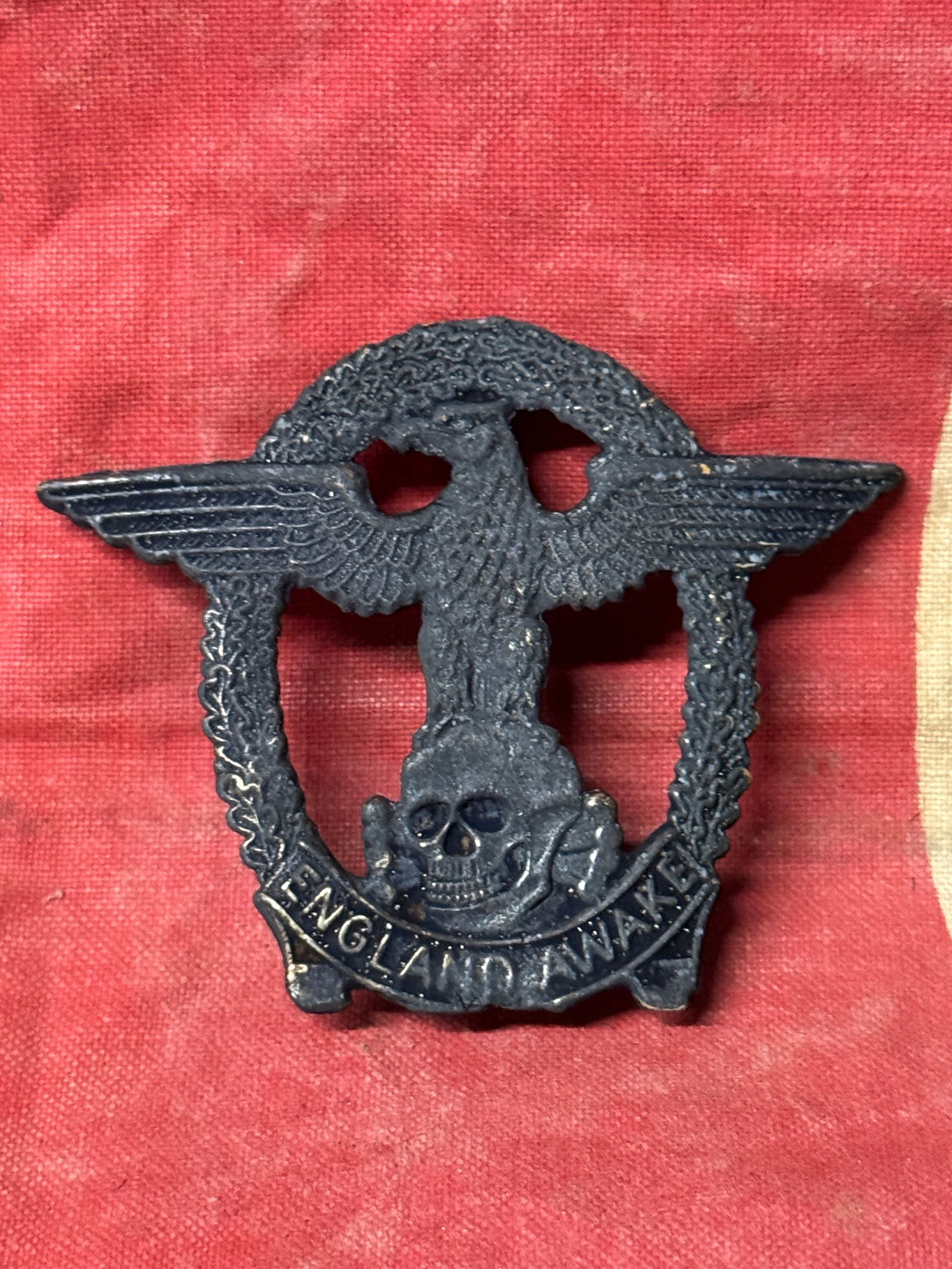 Ww2 British " England Awake " Political Cap Badge - German Type Eagle ...