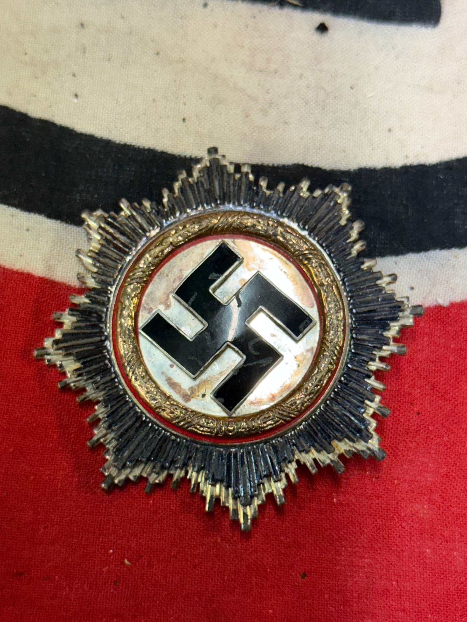 Wwii Third Reich War Order Of German Cross Medal - Jul 07, 2025 | Rare ...