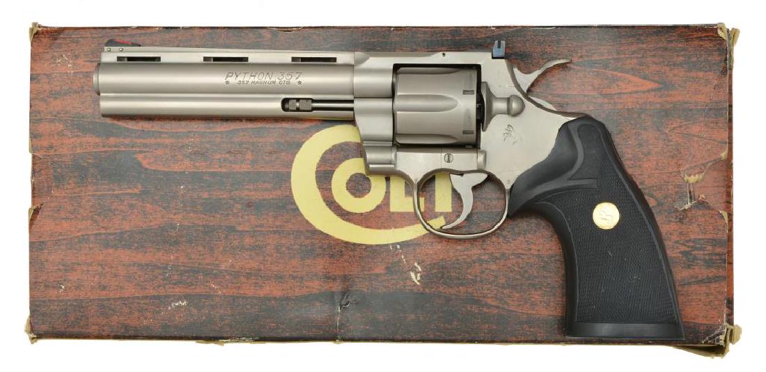 COLT PYTHON DA REVOLVER.