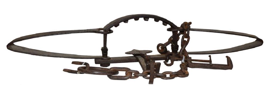 RARE NEWHOUSE NO. 5 BEAR TRAP WITH SETTING CLAMP,