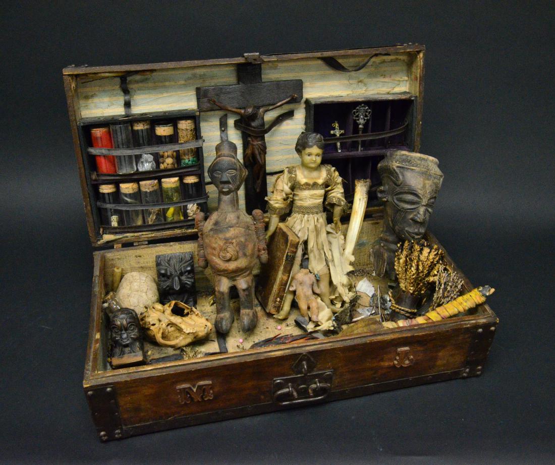 SANTERIA / VOODOO PRACTITIONERS BOX. - Jun 09, 2019 | Poulin Antiques ...