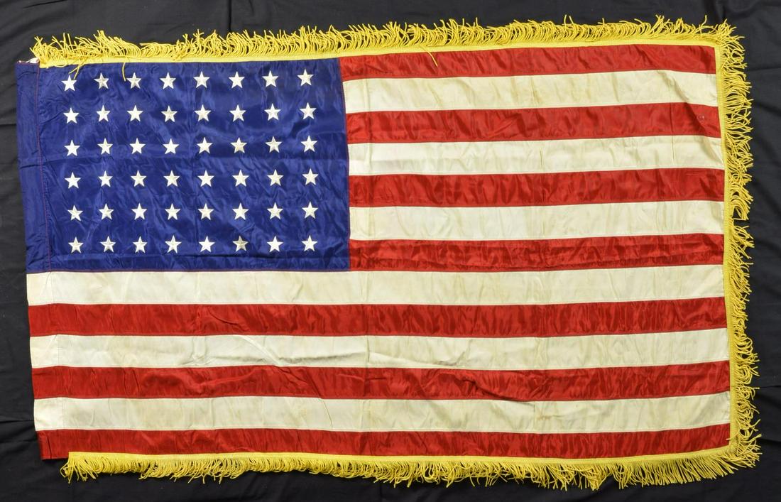 FIVE AMERICAN FLAGS, WW2 SERVICE FLAGS (#2301) on Dec 07, 2022 | Poulin ...