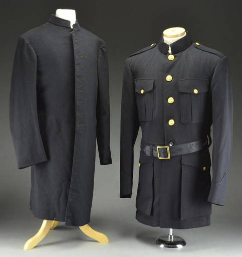 12 UNITED STATES MILITARY UNIFORMS. - Dec 07, 2022 | Poulin Antiques ...